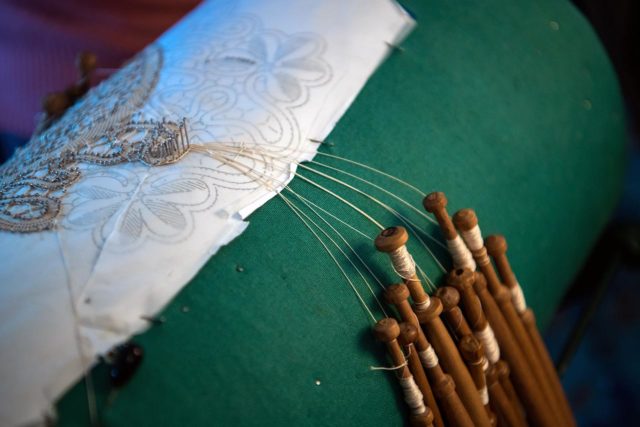 The bobbin lacemaking: a woman art - Authentic Amalfi Coast